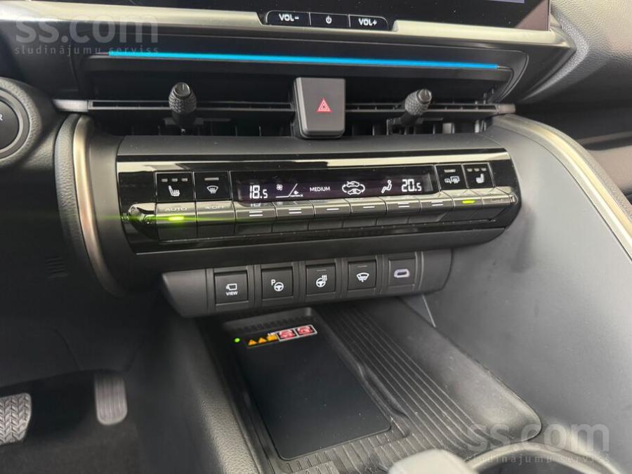 Dzeltens Toyota C-HR 2024 Jēkabpils, ar dzinēja tilpumu 2.00 L un nobraukumu 45 tūkst. km par 34500 €, foto 21 vietnē AUTOMOTO.COM.LV