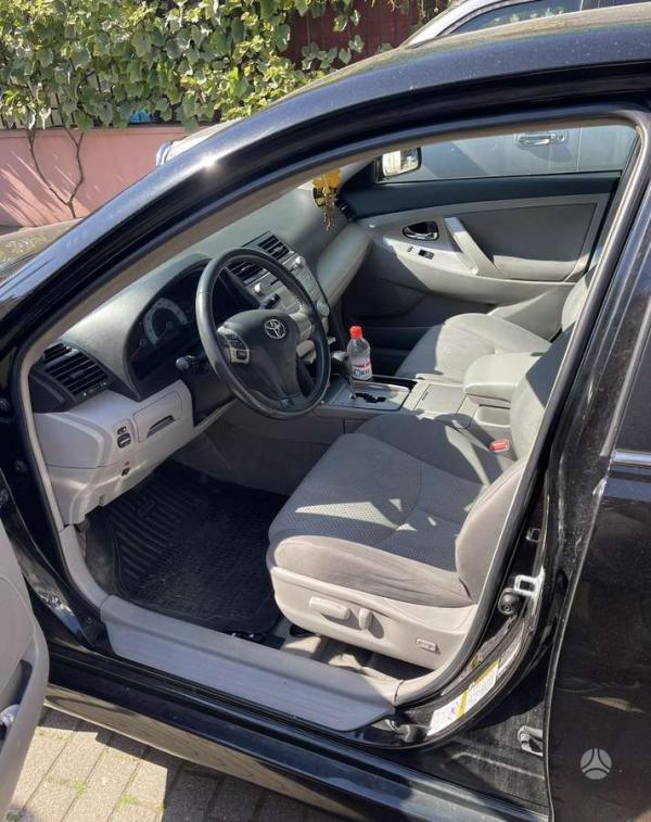 Black Toyota Camry 2007 in Klaipeda, with an engine capacity of 2.40 L and mileage of 230 thousand km for 4500 €, photo 7 on AUTOMOTO.COM.LV