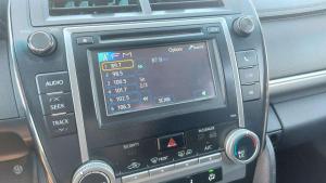 Black Toyota Camry 2013 in Siauliai, with an engine capacity of 2.49 L and mileage of 207 thousand km for 7850 €, photo 10 on AUTOMOTO.COM.LV