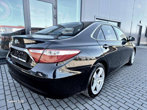 Black Toyota Camry 2016 in Siauliai, with an engine capacity of 2.50 L and mileage of 190 thousand km for 11300 €, photo 9 on AUTOMOTO.COM.LV