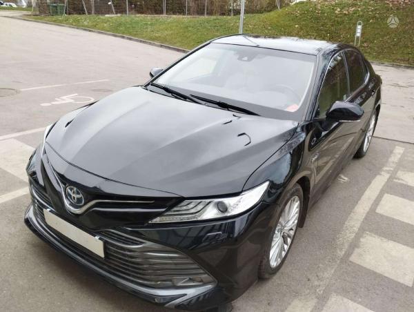Melns Toyota Camry 2019 Kauņa, ar dzinēja tilpumu 2.49 L un nobraukumu 108 tūkst. km par 19900 €, foto 1 vietnē AUTOMOTO.COM.LV