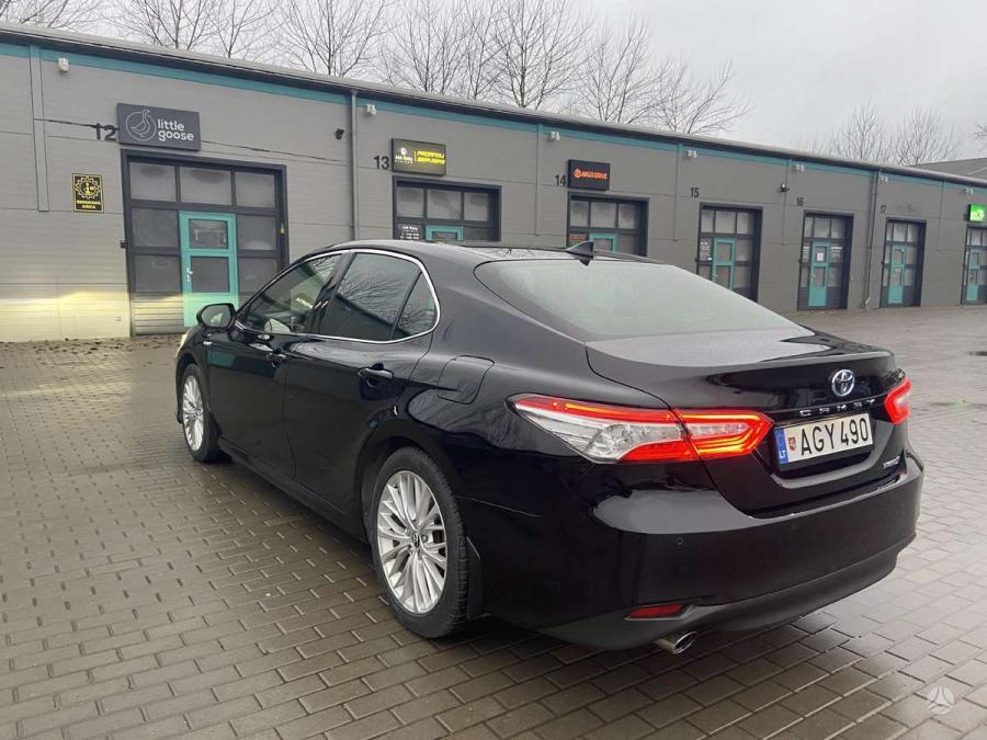 Melns Toyota Camry 2019 Viļņa, ar dzinēja tilpumu 2.50 L un nobraukumu 174 tūkst. km par 18000 €, foto 8 vietnē AUTOMOTO.COM.LV