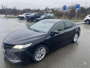 Melns Toyota Camry 2019 Viļņa, ar dzinēja tilpumu 2.50 L un nobraukumu 174 tūkst. km par 18000 €, foto 12 vietnē AUTOMOTO.COM.LV