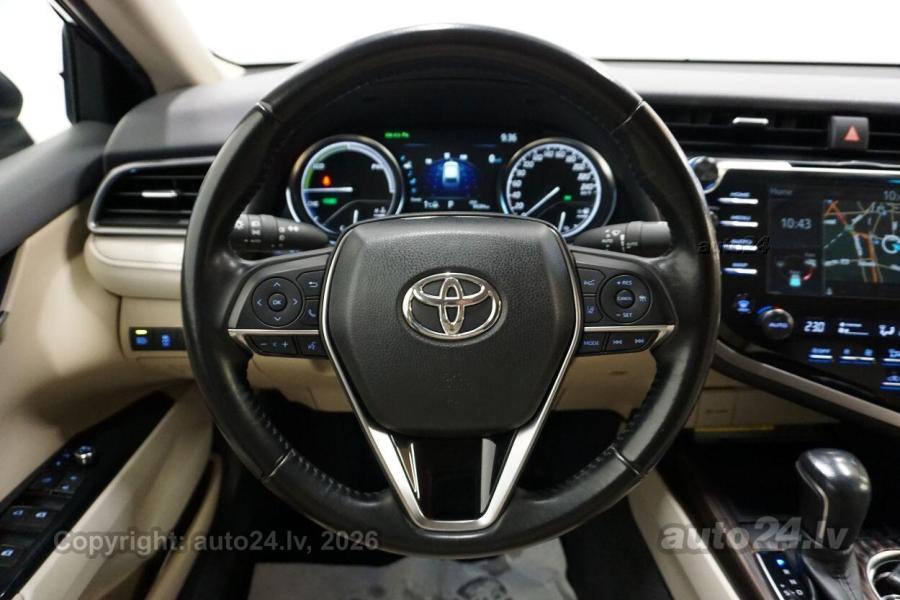 Black Toyota Camry 2019 in Tartu, with an engine capacity of 2.50 L and mileage of 95 thousand km for 21990 €, photo 12 on AUTOMOTO.COM.LV