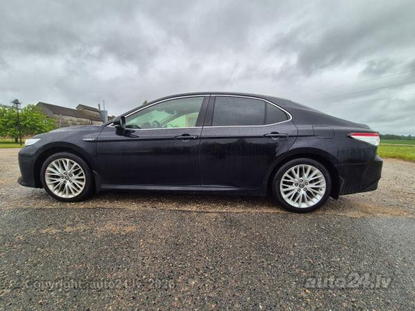 Black Toyota Camry 2019 in Tallinn, with an engine capacity of 2.50 L and mileage of 193 thousand km for 23000 €, photo 1 on AUTOMOTO.COM.LV