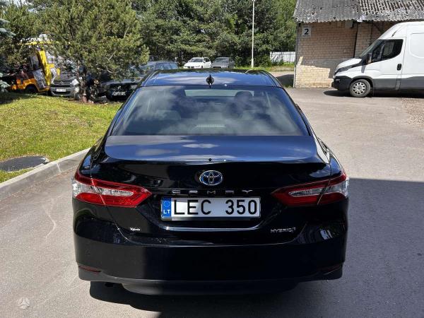 Черный Тойота Камри 2019 в Вильнюс, объемом двигателя 2.49 л и пробегом 157 тыс. км за 17900 €, фото 3 на AUTOMOTO.COM.LV