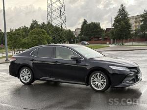 Melns Toyota Camry 2019 Rīga, ar dzinēja tilpumu 2.50 L un nobraukumu 71 tūkst. km par 24500 €, foto 3 vietnē AUTOMOTO.COM.LV