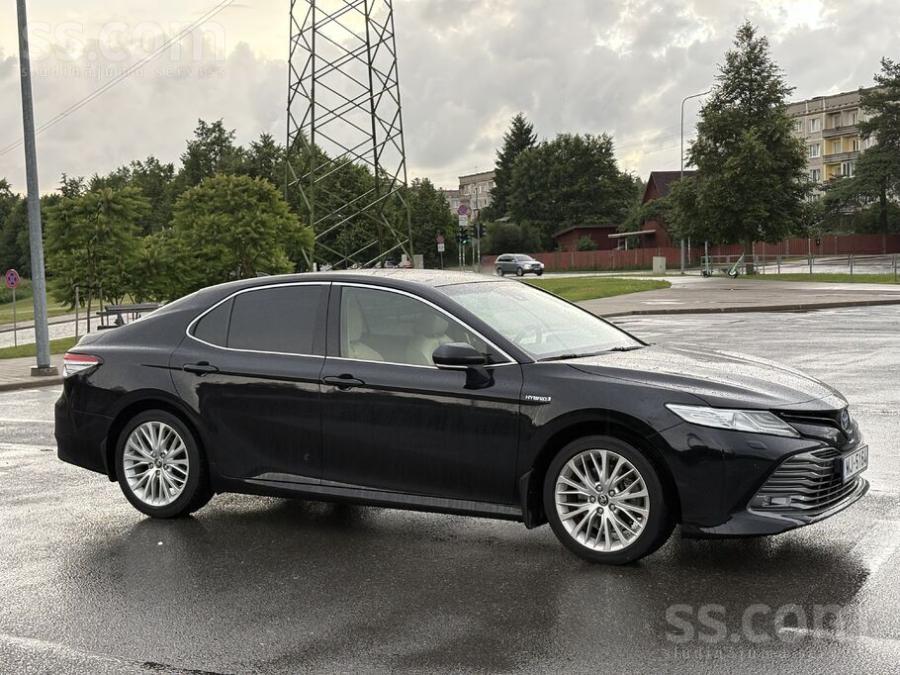 Melns Toyota Camry 2019 Rīga, ar dzinēja tilpumu 2.50 L un nobraukumu 71 tūkst. km par 24500 €, foto 3 vietnē AUTOMOTO.COM.LV