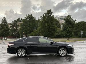 Melns Toyota Camry 2019 Rīga, ar dzinēja tilpumu 2.50 L un nobraukumu 71 tūkst. km par 24500 €, foto 4 vietnē AUTOMOTO.COM.LV