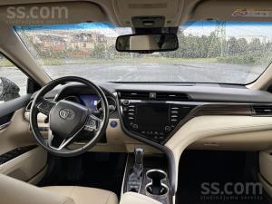 Melns Toyota Camry 2019 Rīga, ar dzinēja tilpumu 2.50 L un nobraukumu 71 tūkst. km par 24500 €, foto 15 vietnē AUTOMOTO.COM.LV