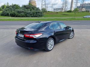 Black Toyota Camry 2019 in Kaunas, with an engine capacity of 2.49 L and mileage of 199 thousand km for 16490 €, photo 9 on AUTOMOTO.COM.LV