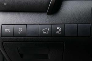 Melns Toyota Camry 2019 Viļņa, ar dzinēja tilpumu 2.49 L un nobraukumu 164 tūkst. km par 21900 €, foto 24 vietnē AUTOMOTO.COM.LV