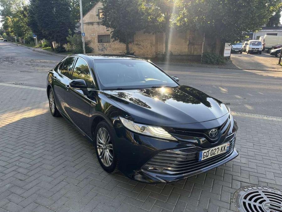 Melns Toyota Camry 2019 Viļņa, ar dzinēja tilpumu 2.49 L un nobraukumu 179 tūkst. km par 16300 €, foto 1 vietnē AUTOMOTO.COM.LV