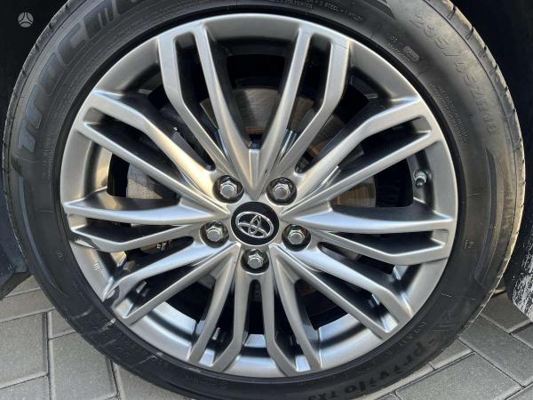Melns Toyota Camry 2019 Viļņa, ar dzinēja tilpumu 2.49 L un nobraukumu 179 tūkst. km par 16300 €, foto 7 vietnē AUTOMOTO.COM.LV