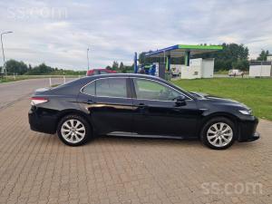 Melns Toyota Camry 2019 Ogre, ar dzinēja tilpumu 2.50 L un nobraukumu 116 tūkst. km par 19900 €, foto 6 vietnē AUTOMOTO.COM.LV