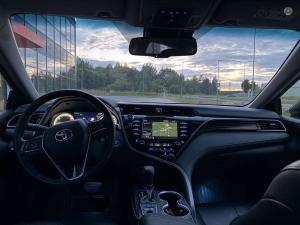 Black Toyota Camry 2019 in Vilnius, with an engine capacity of 2.49 L and mileage of 177 thousand km for 13800 €, photo 10 on AUTOMOTO.COM.LV