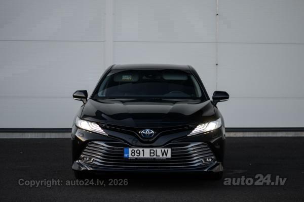 Black Toyota Camry 2019 in Tallinn, with an engine capacity of 2.50 L and mileage of 163 thousand km for 20990 €, photo 4 on AUTOMOTO.COM.LV
