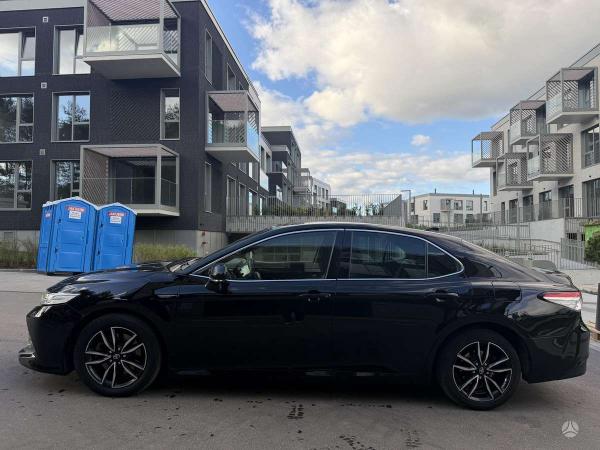 Melns Toyota Camry 2019 Viļņa, ar dzinēja tilpumu 2.49 L un nobraukumu 178 tūkst. km par 12800 €, foto 5 vietnē AUTOMOTO.COM.LV