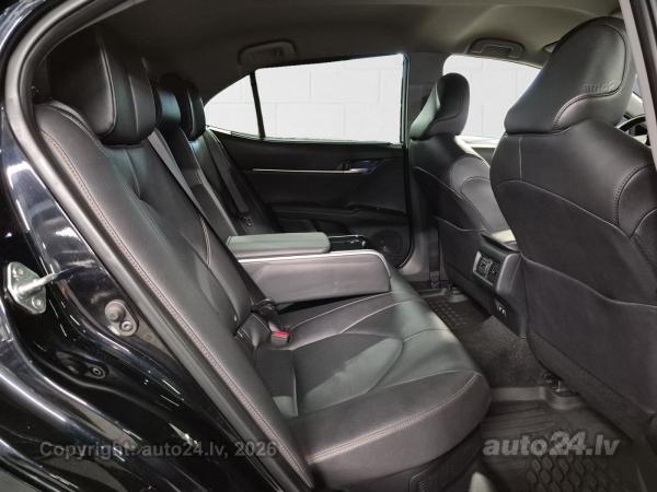Тойота Камри 2019 в Таллин на AUTOMOTO.COM.LV Черный Тойота Камри 2019 в Таллин, объемом двигателя 2.50 л и пробегом 166 тыс. км за 20990 €, фото 8 на AUTOMOTO.COM.LV