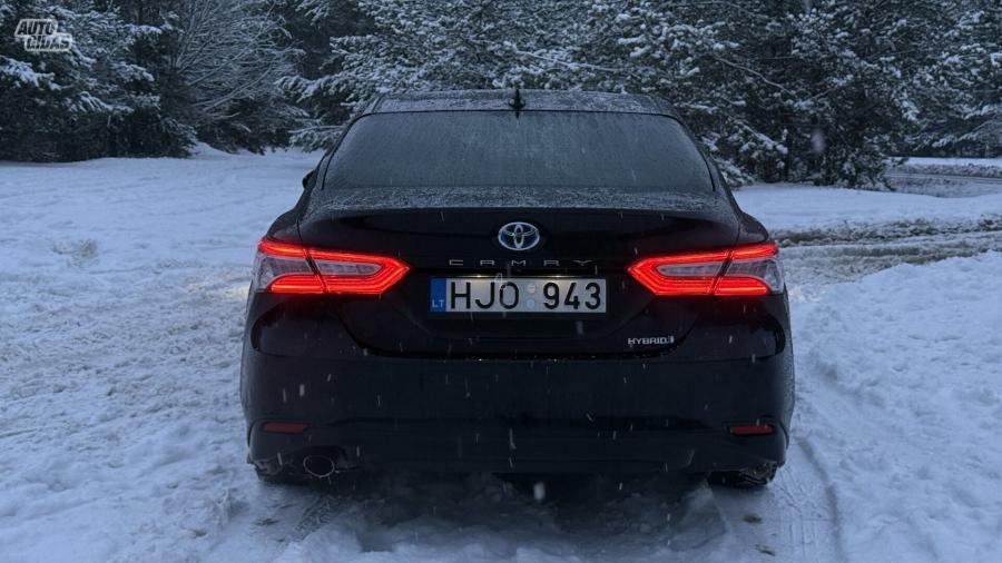 Black Toyota Camry 2020 in Vilnius, with an engine capacity of 2.50 L and mileage of 269 thousand km for 14000 €, photo 6 on AUTOMOTO.COM.LV
