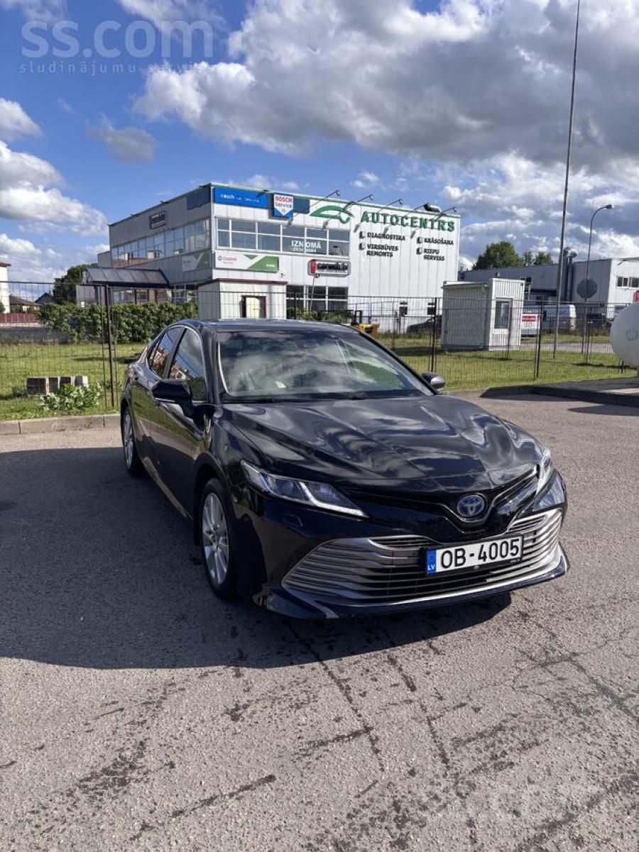 Melns Toyota Camry 2020 Rīga, ar dzinēja tilpumu 2.50 L un nobraukumu 150 tūkst. km par 25000 €, foto 5 vietnē AUTOMOTO.COM.LV