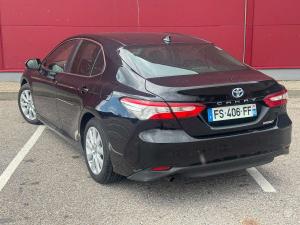 Black Toyota Camry 2020 in Kaunas, with an engine capacity of 2.50 L and mileage of 186 thousand km for 12500 €, photo 4 on AUTOMOTO.COM.LV