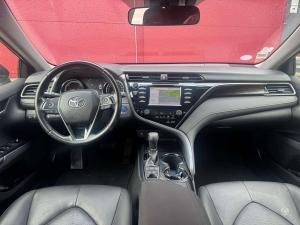 Black Toyota Camry 2020 in Kaunas, with an engine capacity of 2.50 L and mileage of 186 thousand km for 12500 €, photo 6 on AUTOMOTO.COM.LV