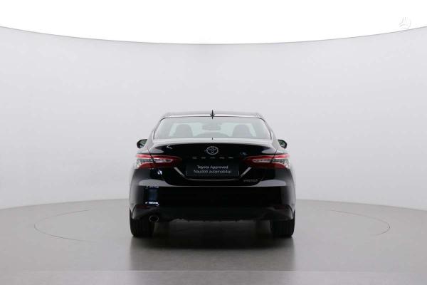 Melns Toyota Camry 2020 Viļņa, ar dzinēja tilpumu 2.49 L un nobraukumu 85 tūkst. km par 25900 €, foto 6 vietnē AUTOMOTO.COM.LV