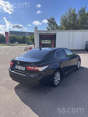 Melns Toyota Camry 2020 Rīga, ar dzinēja tilpumu 2.50 L un nobraukumu 153 tūkst. km par 21000 €, foto 6 vietnē AUTOMOTO.COM.LV