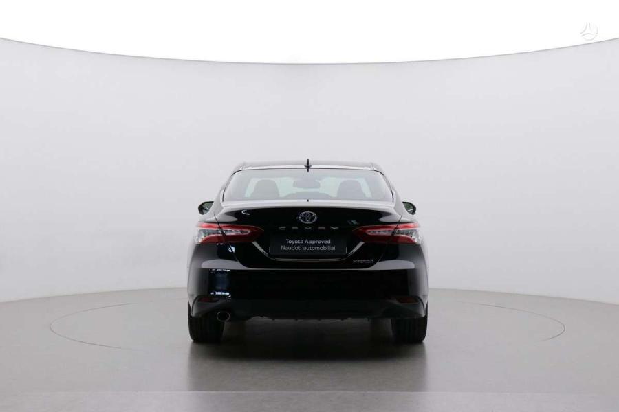 Melns Toyota Camry 2020 Viļņa, ar dzinēja tilpumu 2.49 L un nobraukumu 85 tūkst. km par 25900 €, foto 6 vietnē AUTOMOTO.COM.LV