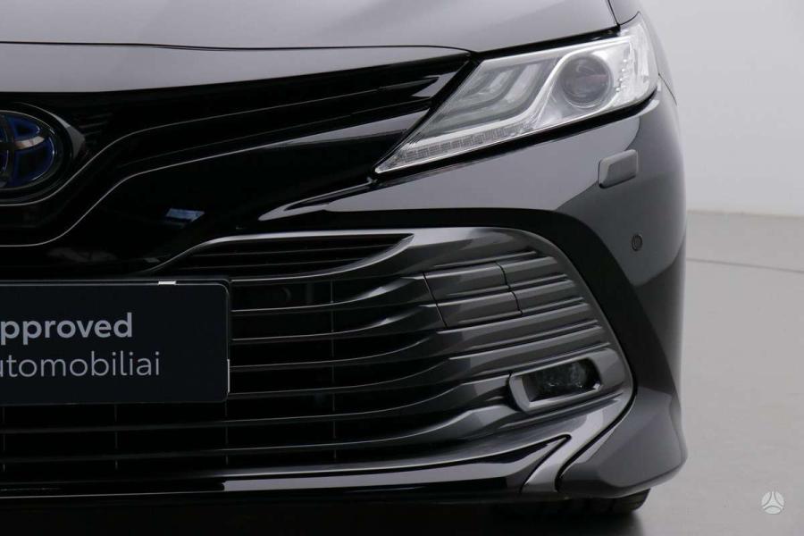 Melns Toyota Camry 2020 Viļņa, ar dzinēja tilpumu 2.49 L un nobraukumu 85 tūkst. km par 25900 €, foto 21 vietnē AUTOMOTO.COM.LV