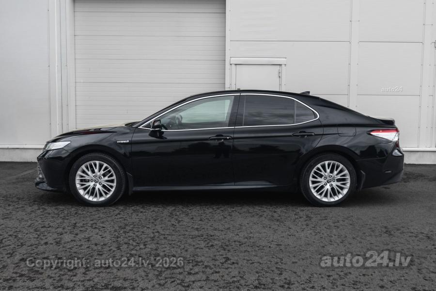 Melns Toyota Camry 2020 Tallina, ar dzinēja tilpumu 2.50 L un nobraukumu 182 tūkst. km par 19999 €, foto 6 vietnē AUTOMOTO.COM.LV