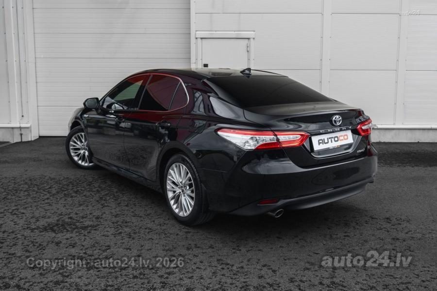 Melns Toyota Camry 2020 Tallina, ar dzinēja tilpumu 2.50 L un nobraukumu 182 tūkst. km par 19999 €, foto 7 vietnē AUTOMOTO.COM.LV
