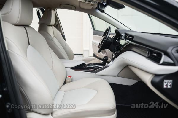 Тойота Камри 2020 в Таллин на AUTOMOTO.COM.LV Черный Тойота Камри 2020 в Таллин, объемом двигателя 2.50 л и пробегом 182 тыс. км за 19999 €, фото 11 на AUTOMOTO.COM.LV