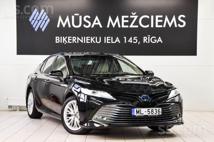 Melns Toyota Camry 2020 Rīga, ar dzinēja tilpumu 2.50 L un nobraukumu 72 tūkst. km par 23390 €, foto 4 vietnē AUTOMOTO.COM.LV