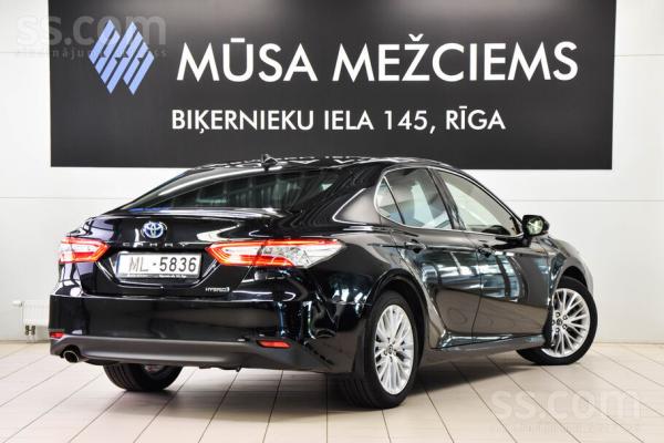 Melns Toyota Camry 2020 Rīga, ar dzinēja tilpumu 2.50 L un nobraukumu 72 tūkst. km par 23390 €, foto 9 vietnē AUTOMOTO.COM.LV