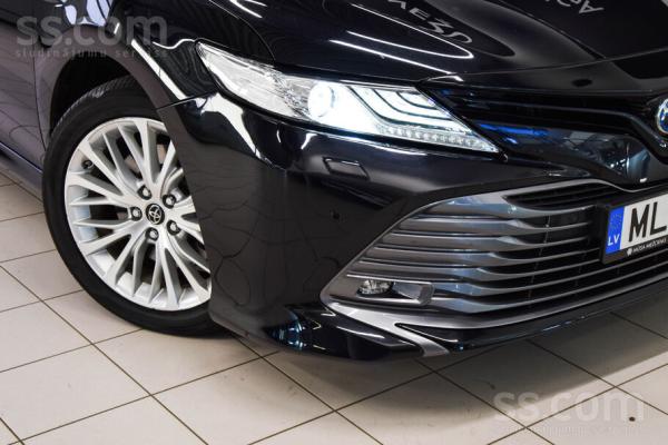 Melns Toyota Camry 2020 Rīga, ar dzinēja tilpumu 2.50 L un nobraukumu 72 tūkst. km par 23390 €, foto 10 vietnē AUTOMOTO.COM.LV