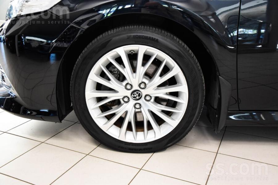Melns Toyota Camry 2020 Rīga, ar dzinēja tilpumu 2.50 L un nobraukumu 72 tūkst. km par 23390 €, foto 12 vietnē AUTOMOTO.COM.LV
