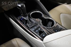 Melns Toyota Camry 2020 Rīga, ar dzinēja tilpumu 2.50 L un nobraukumu 72 tūkst. km par 23390 €, foto 28 vietnē AUTOMOTO.COM.LV