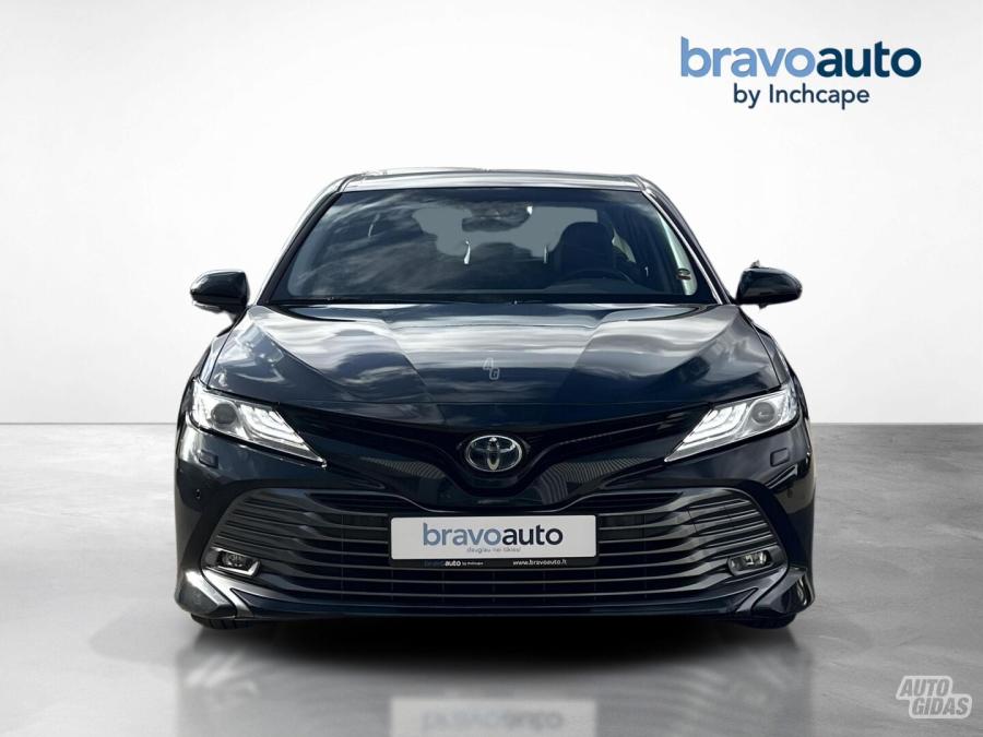 Black Toyota Camry 2020 in Kaunas, with an engine capacity of 2.50 L and mileage of 116 thousand km for 24472 €, photo 9 on AUTOMOTO.COM.LV