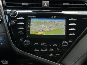 Black Toyota Camry 2020 in Kaunas, with an engine capacity of 2.50 L and mileage of 116 thousand km for 24472 €, photo 17 on AUTOMOTO.COM.LV