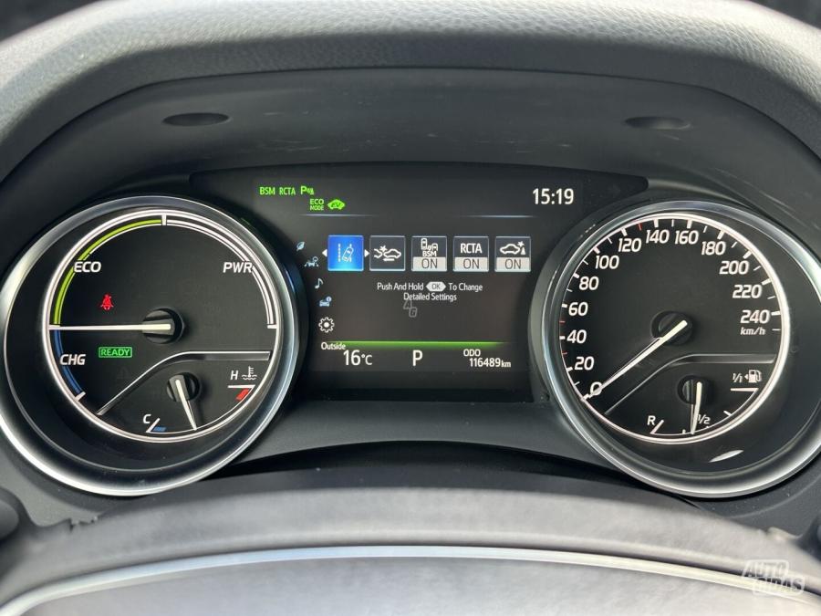 Black Toyota Camry 2020 in Kaunas, with an engine capacity of 2.50 L and mileage of 116 thousand km for 24472 €, photo 19 on AUTOMOTO.COM.LV