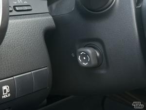Black Toyota Camry 2020 in Kaunas, with an engine capacity of 2.50 L and mileage of 116 thousand km for 24472 €, photo 21 on AUTOMOTO.COM.LV