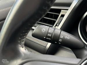 Black Toyota Camry 2020 in Kaunas, with an engine capacity of 2.50 L and mileage of 116 thousand km for 24472 €, photo 22 on AUTOMOTO.COM.LV