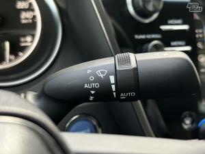 Black Toyota Camry 2020 in Kaunas, with an engine capacity of 2.50 L and mileage of 116 thousand km for 24472 €, photo 23 on AUTOMOTO.COM.LV