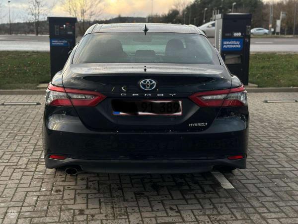 Melns Toyota Camry 2021 Kauņa, ar dzinēja tilpumu 2.49 L un nobraukumu 500 tūkst. km par 11800 €, foto 5 vietnē AUTOMOTO.COM.LV