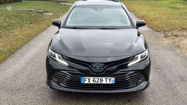 Black Toyota Camry 2021 in Jonava, with an engine capacity of 0.00 L and mileage of 280 thousand km for 12000 €, photo 10 on AUTOMOTO.COM.LV