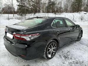 Black Toyota Camry 2021 in Vilnius, with an engine capacity of 2.50 L and mileage of 230 thousand km for 15900 €, photo 5 on AUTOMOTO.COM.LV