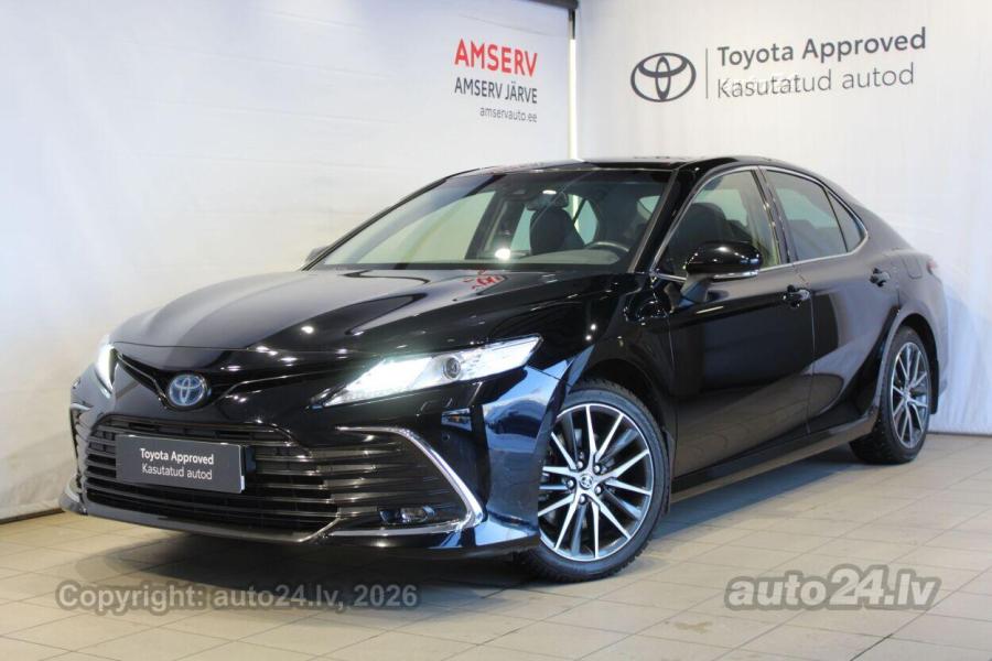 Black Toyota Camry 2021 in Tallinn, with an engine capacity of 2.50 L and mileage of 107 thousand km for 26490 €, photo 1 on AUTOMOTO.COM.LV