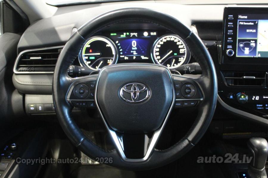 Black Toyota Camry 2021 in Tallinn, with an engine capacity of 2.50 L and mileage of 107 thousand km for 26490 €, photo 12 on AUTOMOTO.COM.LV